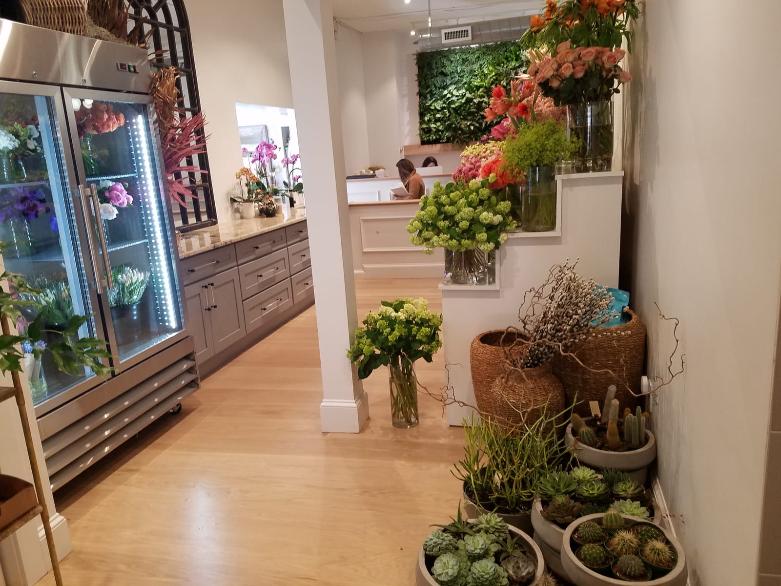 Rouvalis Flowers opens doors at new Thompson Street location